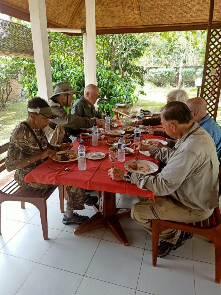 Peter Roberts Birding Tours to Gunung Gede on West Java and Kerinci ...